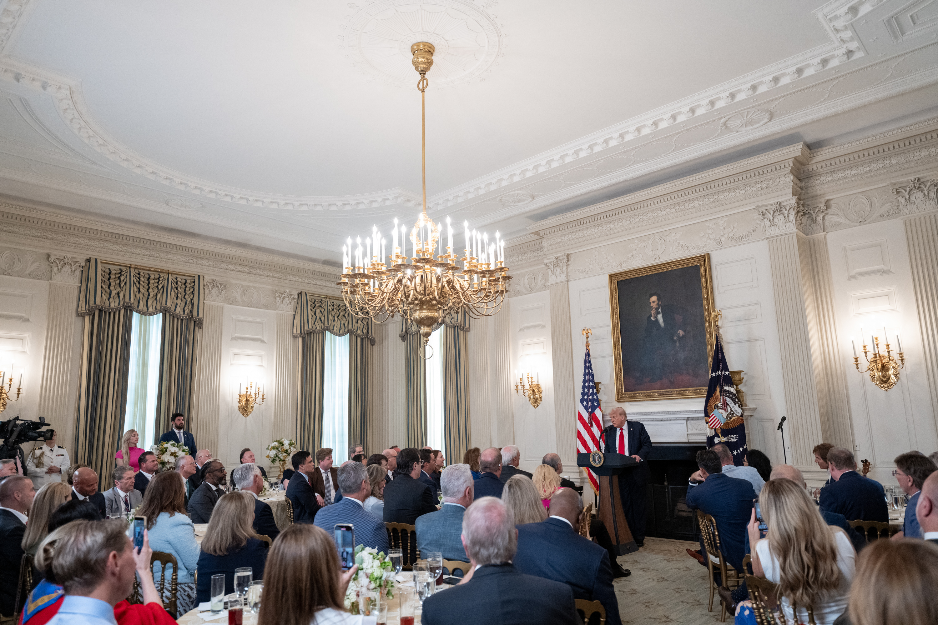 President Donald Trump delivers remarks at a luncheon and briefing with ...