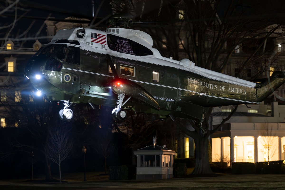 President Donald Trump boards Marine One on the South Lawn of the White ...